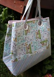 The Very Big Bag pattern by Hugs 'n Kisses, sewing bag with eyelets